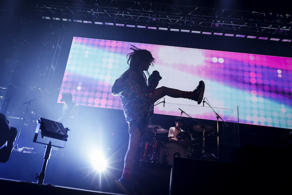 aiko Live Tour「Love Like Rock vol.9」がついに終結！1年9ヶ月越しの振替公演＆Zepp Tokyoでのラストライブをレポート | PONY CANYON ...