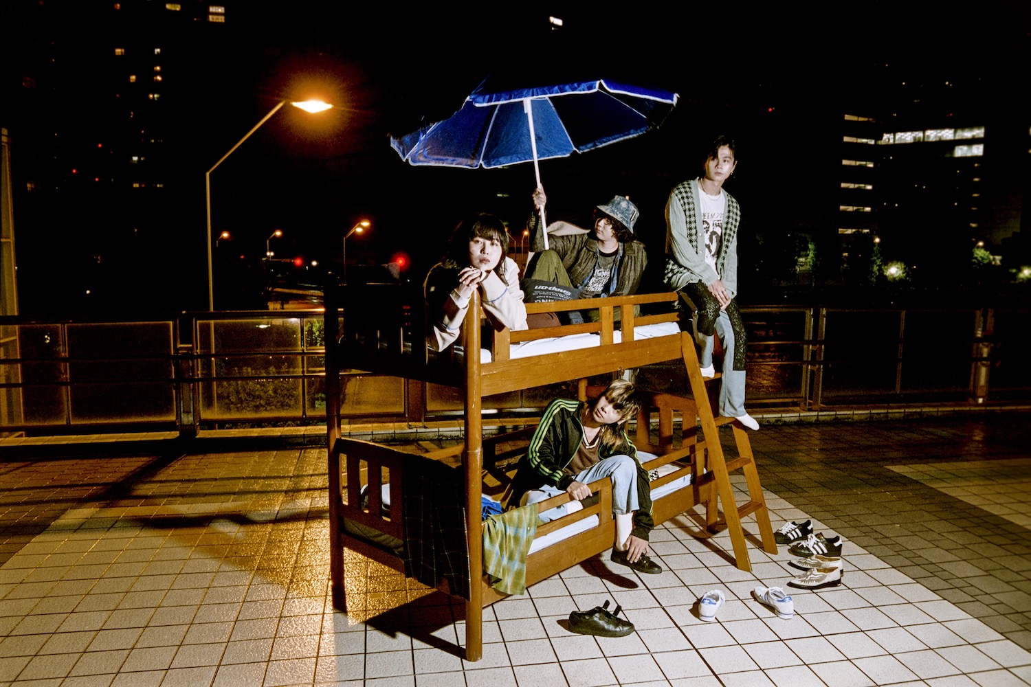 chilldspotの新曲「BYE BYE」が起用された「Honda VEZEL e:HEV」WEB CMがスタート！先行配信開始＆ミュージックビデオも公開！ | PONY CANYON ...