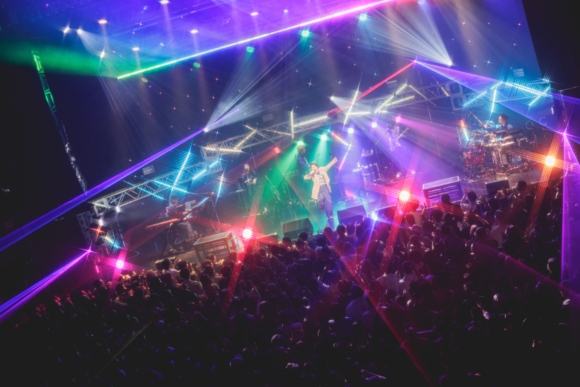 Furui Riho、オフィシャルライブレポートが到着！札幌の夜を彩った『Furui Riho Zepp Tour 2025 ...