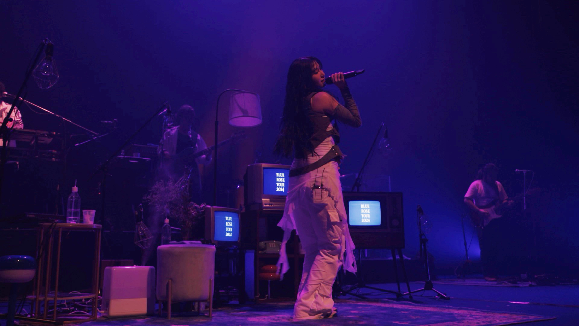 eill、メジャーデビュー5年目突入！メジャーデビューシングル「ここで息をして」のライブ映像を公開！ | PONY CANYON NEWS – ポニーキャニオン