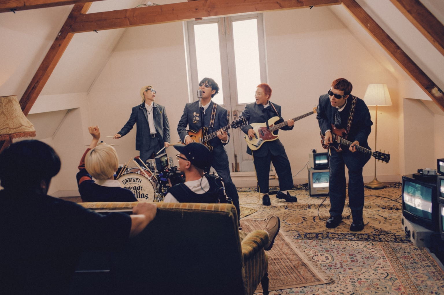 go!go!vanillas、最新曲「SCARY MONSTER」MVメイキング映像を公開！ | PONY CANYON NEWS – ポニー ...