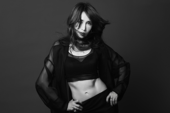 工藤静香、新作アルバム『Dynamic』発売！タイトル曲「Dynamic」ミュージックビデオも公開！女王姿やラップシーンなど見どころ満載 ...